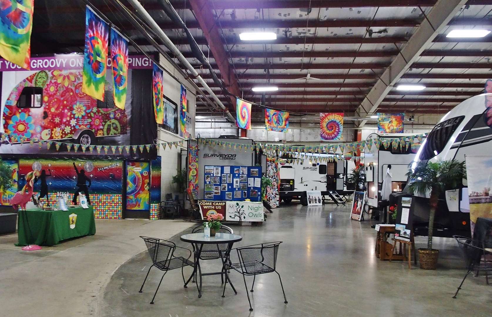 Show_2021_Groovin_In_The_70s