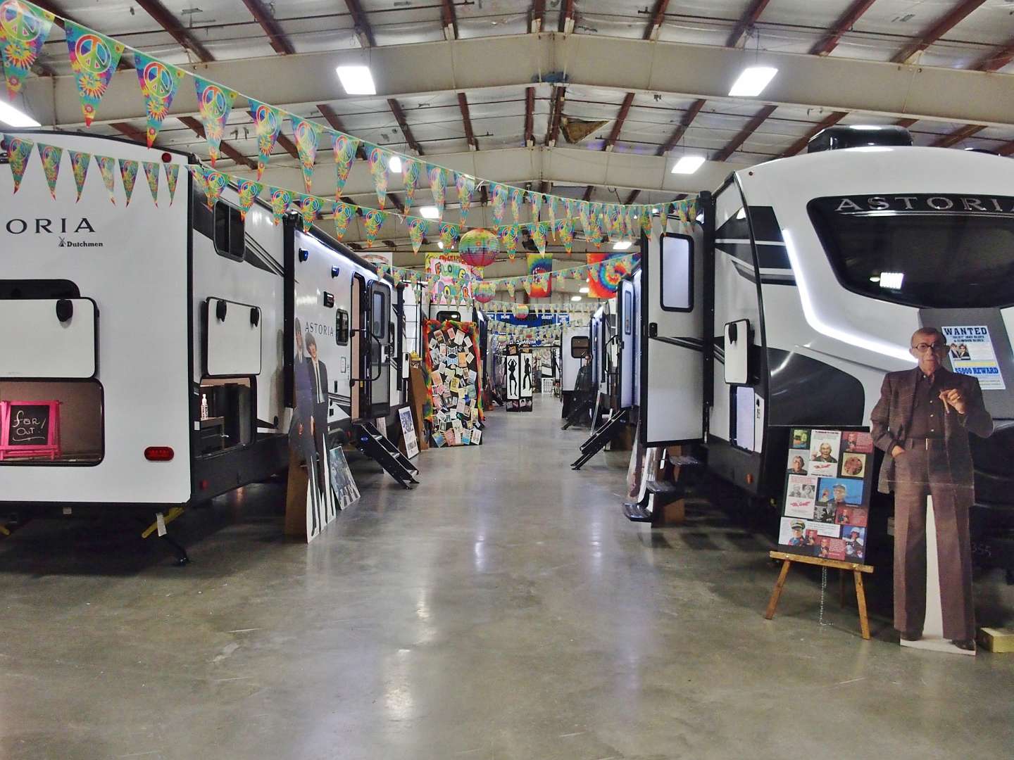 Show_2021_Groovin_In_The_70s